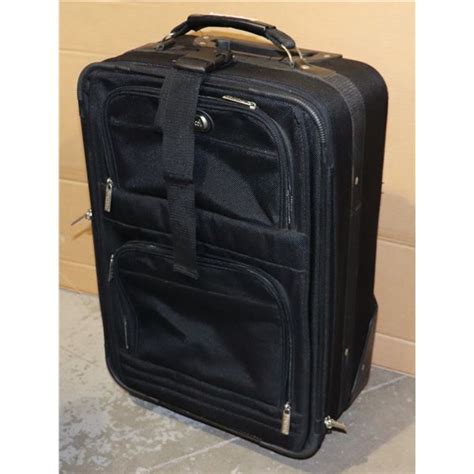 Protocol Rolling Suitcase