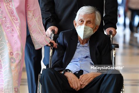 Reaksi Tun Daim Di Mahkamah Kuala Lumpur