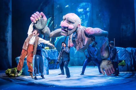 First Look Trailer For Roald Dahls The Bfg On Stage At The Rsc West End Theatre