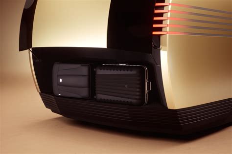 Tesla Unveils Robovan A 20 Seat Autonomous Passengercargo Van Electrek