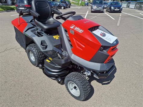 Simplicity Webber Motorgeräte Produkte Rasentraktoren Rasentraktor Efco 106 22