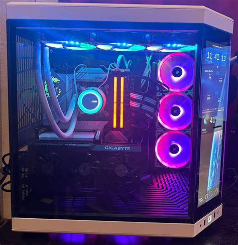 Y70 Touch Built R Hyte