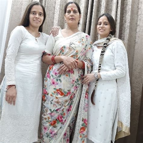 Mother And Daughter Youtube
