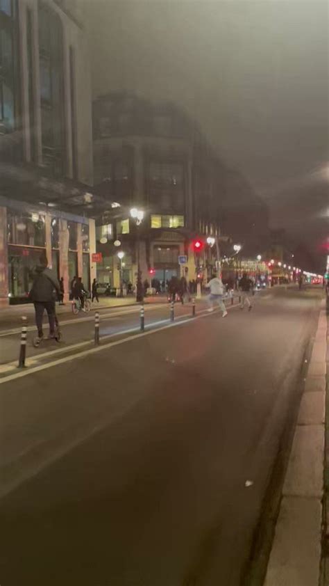 Kith On Twitter Ils Ont Dévalisés Zara Emeutes