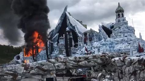 Festivaleiros Começam A Chegar Ao Tomorrowland Após Incêndio Devastador