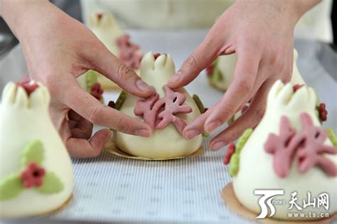 巧手做花馍