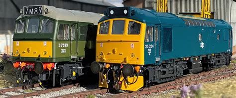 Sutton Locomotive Works Oo Class 25 2023 Details