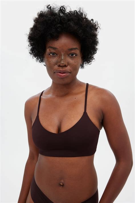 Java V Neck Bralette — Girlfriend Collective