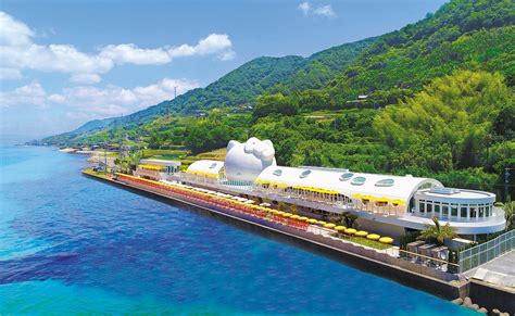 Best Things To Do At The Hello Kitty Island Resort