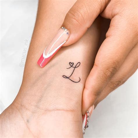 Tatuaje Tatuaje Inicial Letra L Con Corazón Por Macias Ink Tatuajes Para Mujeres