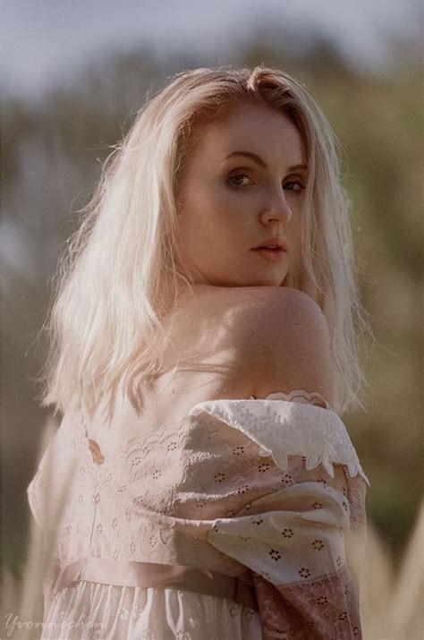 Amelia Conway Pictures 125 Images