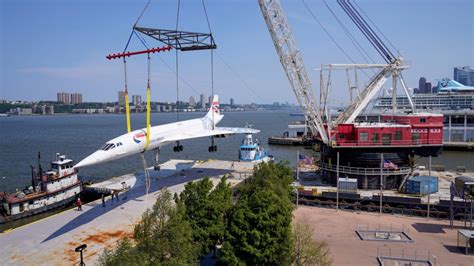 Nyc Museums Concorde Supersonic Jet Takes Barge Ride To Brooklyn For Restoration