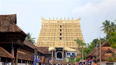 Complete Guide To Visiting Anantha Padmanabha Swamy Temple Kerala 2025