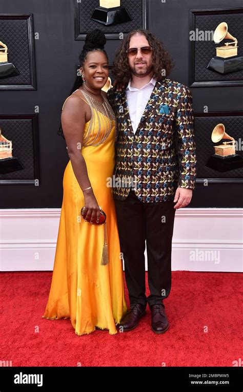 Aja Gitelman Left And Jeff Gitty Gitelman Arrive At The 64th Annual Grammy Awards At The Mgm