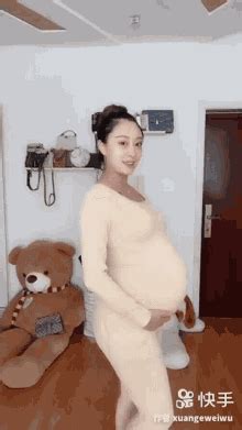 Pregnant Lady Dancing S Tenor