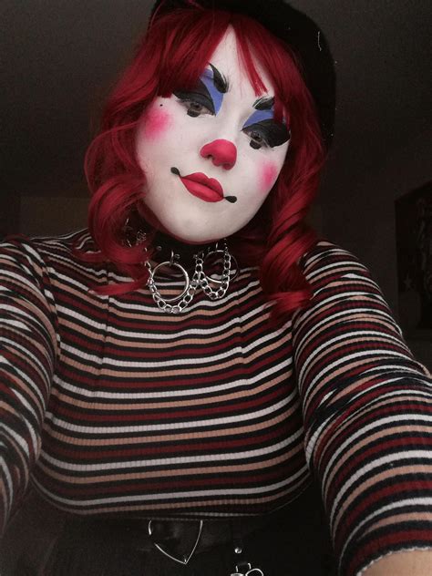 Big Titty Clown Girl Gf 💕🦇 Scrolller