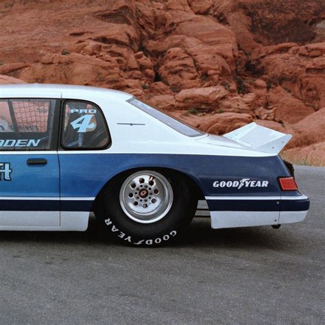 Photo Bob And Etta Glidden B And W T Bird 2 Bob Gliddens Race Cars