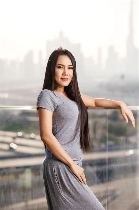 Massage Therapist In Dubai Massage Center Happy Valley
