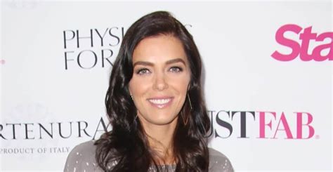 Adrianne Curry Body Measurements Height Weight Bra Size Shoe Size