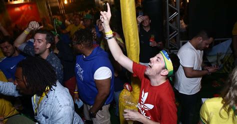 Mclovin Ator Christopher Mintz Aproveita Balada No Rio