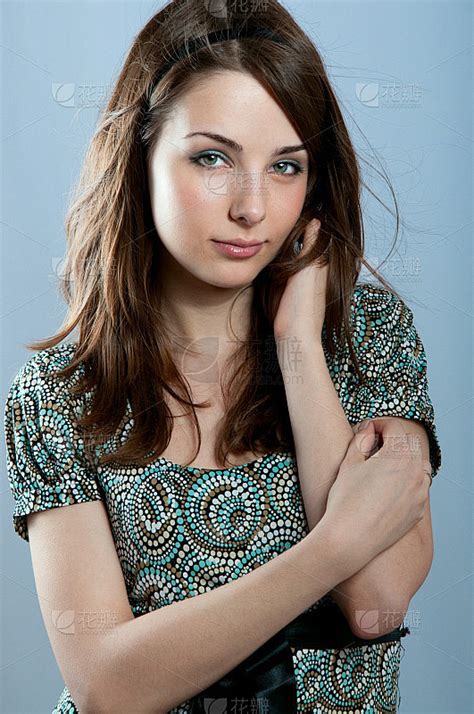 复古的时尚女孩