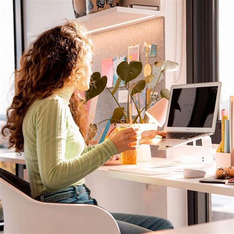 Anouk Darling Global