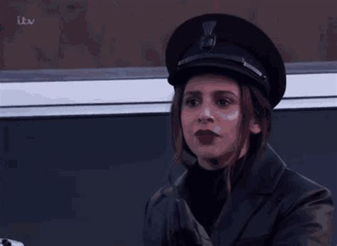 Meena Julta Meena Julta Emmerdale  ‏ Meena Julta Meena Julta Emmerdale חיפוש ושיתוף של