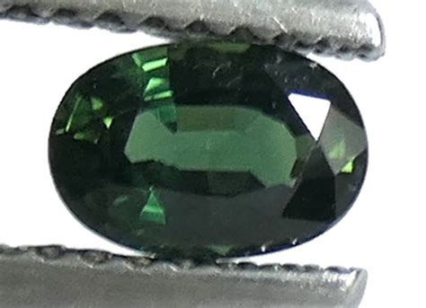 Green Sapphire No Reserve Price 066 Ct Catawiki