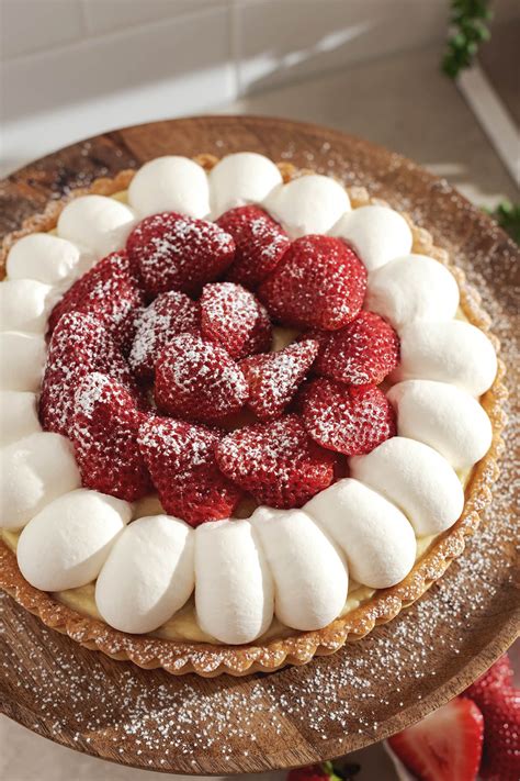 Whip Cream Tart Strawberry Sponge Cake With Chamomile Whipped Cream