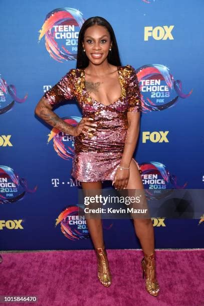 Jess Hilarious Photos And Premium High Res Pictures Getty Images