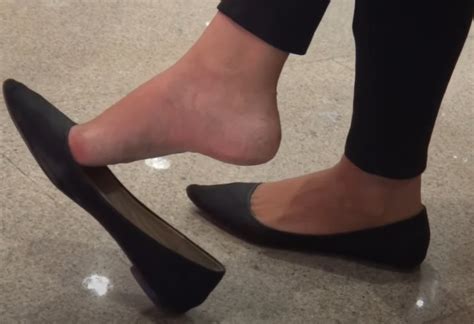 Girls Do You Dangle Your Shoe R Askgirls