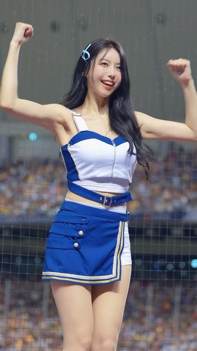 雅英很愛秀她的健美二頭肌💪 Leeadol 李雅英 이아영 이아돌 Fubonangels 電豹女 Youtube