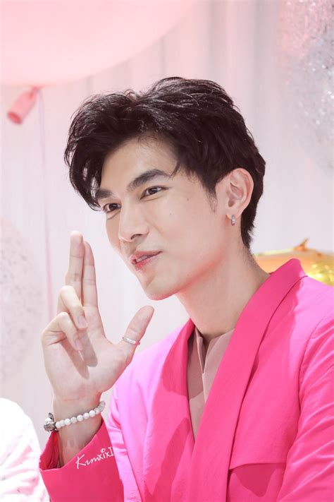 Pin On Mew Suppasit Fans Thai Mew 2020 2021