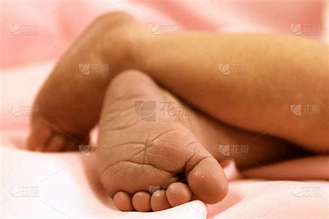 宝宝的脚素材 花瓣网