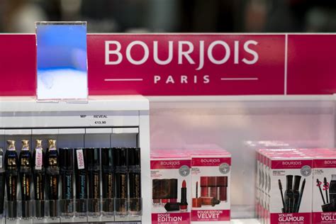 Coty Introduces Ar Powered ‘magic Mirror At Paris Store Retail Touchpoints