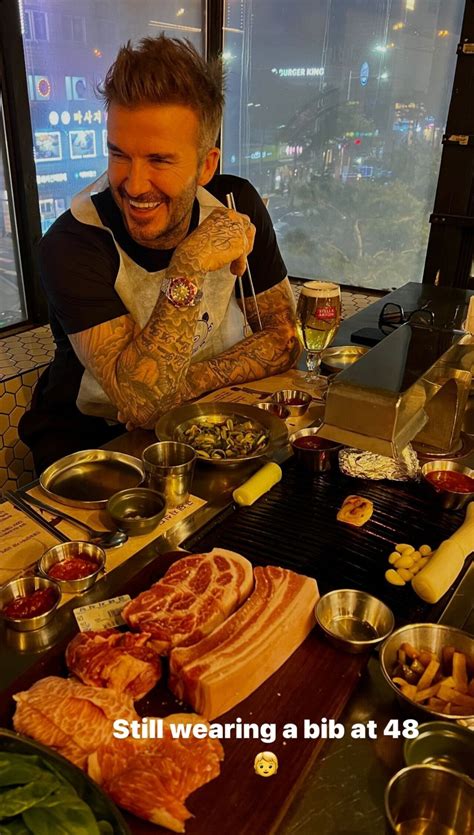 한국에서 앞치마 두르고 고기 먹은 베컴 유머움짤이슈 에펨코리아