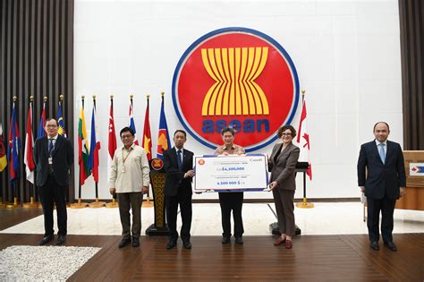 Handover Ceremony Of Donations From The Government Of Canada To Asean
