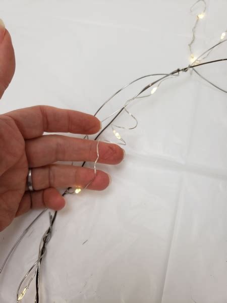 First Frost Sparkle Wire And Twinkle Vine Wreath