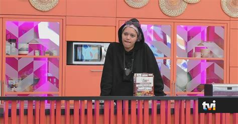 Daniela Ventura Irritada Com David Maurício Responde A Fábio Caçador