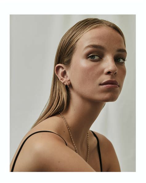 Jamilla Hoogenboom 100 Connected