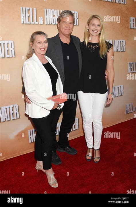 Hollywood Ca August 10 L R Susan Bridges Actor Jeff Bridges And