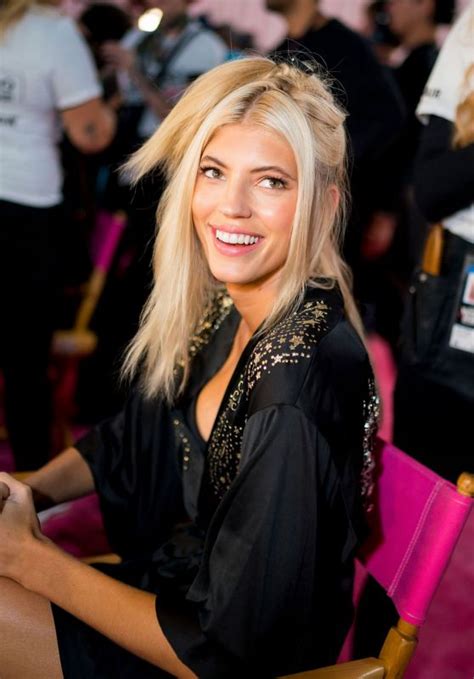 Devon Windsor 2018 Victorias Secret Fashion Show Backstage In Nyc