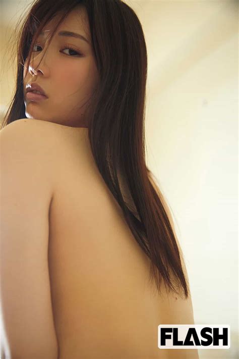 （画像・写真99）石川 澪「予約殺到の写真集」発売！「北海道が大好きな場所になりました」 Smart Flashスマフラ 光文社週刊誌