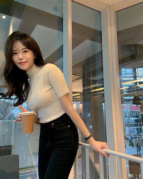 Gaya Kasual Wanita Pakaian Wanita Gaya Model Pakaian