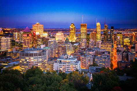 High Resolution Montreal Skyline Douroubi