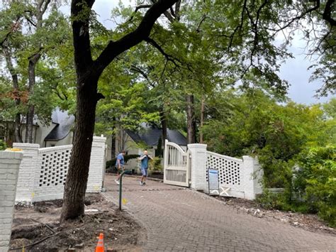 Is Kips Bay Running Into Problems With The 2022 Decorator Show House At 9250 Meadowbrook