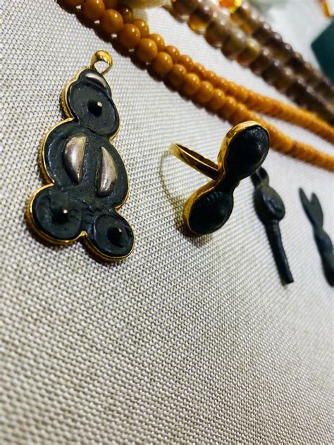 摩尼宝托甲摩尼宝大山谷图库