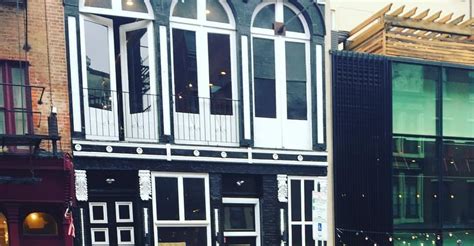 Long Vacant Old City Bar Gets A Major Makeover Eater Philly
