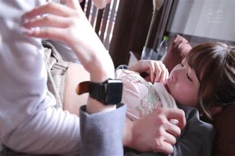 Ebwh 028 Sexするだけなら一番気持ち良い ハメたら即イッて潮吹く細くびれ巨乳の早漏女は俺の言いなり 響蓮 Post8 無料av動画