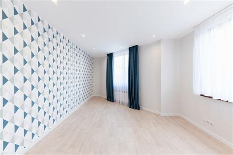 Diseño Interior De Una Habitación En Un Edificio Nuevo Con Grandes